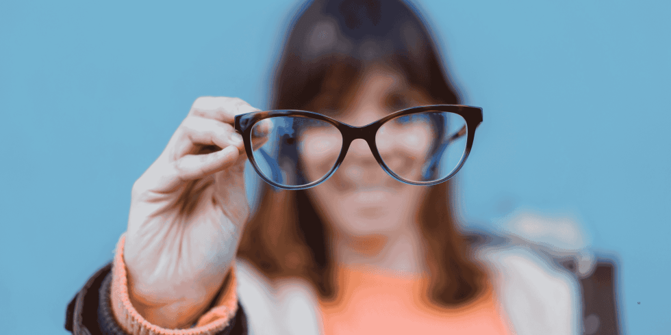 ¿Por qué veo borroso si ya tengo gafas? - Dr. Felipe Melchor